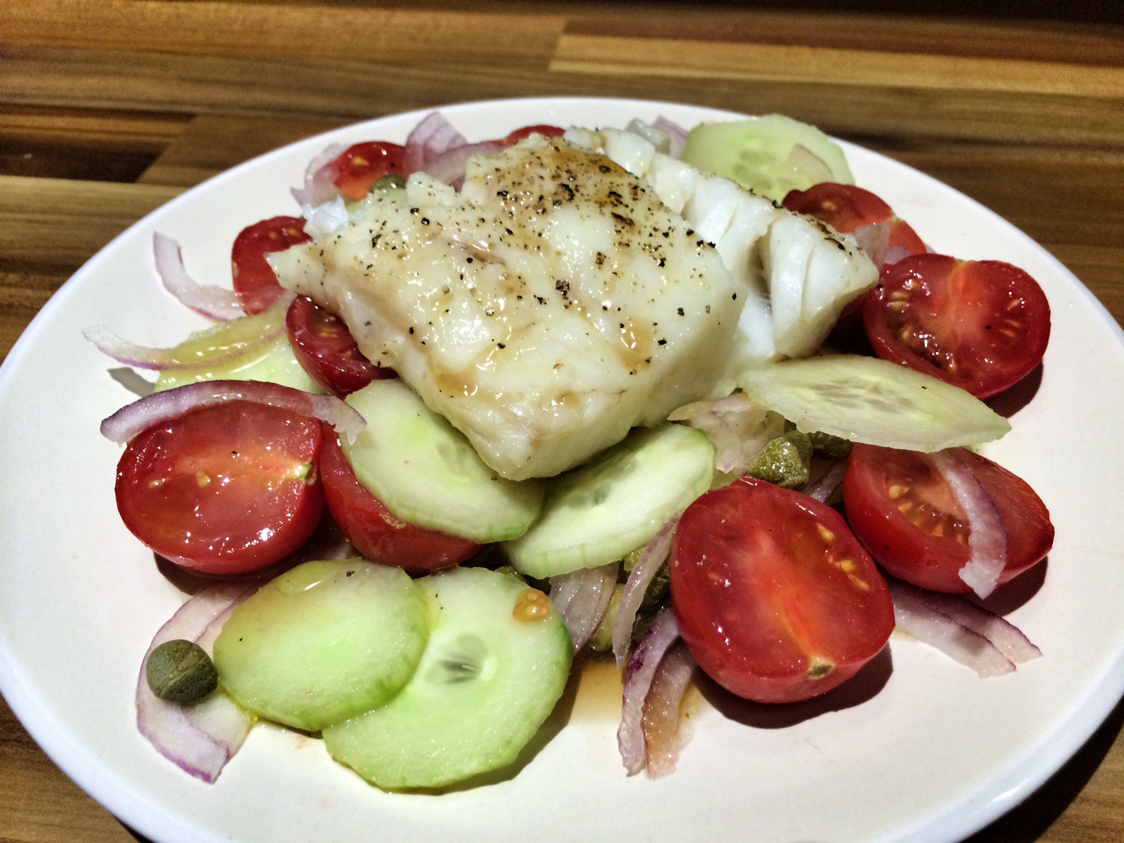 Recipe: Cod fillet on fresh salad | Season's Eatings